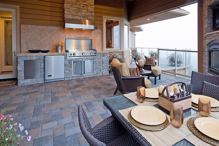 Outdoor Griddles: 3 Benefits & The Many Ways To Use Them